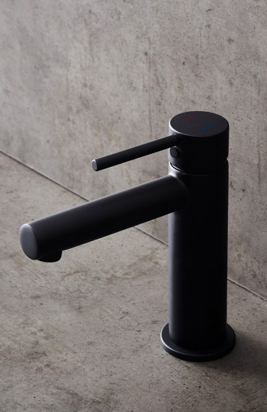 Segisti Design - must, valge või kroom valamusegisti